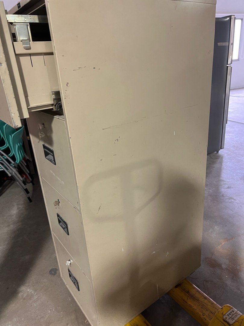 UCHIDA Safe Locker 4 Tier, Furniture & Home Living, Furniture, Shelves ...