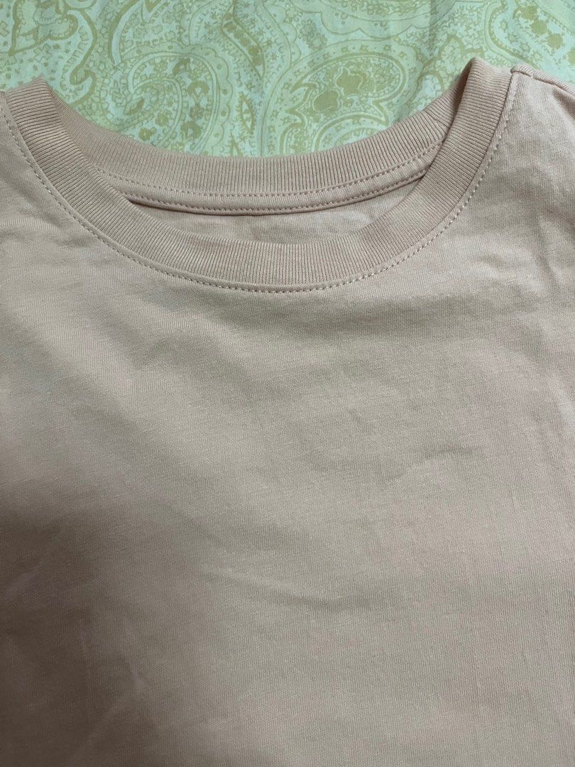 UNIQLO Peach Round Neck Shirt, Women's Fashion, Tops, Blouses on Carousell