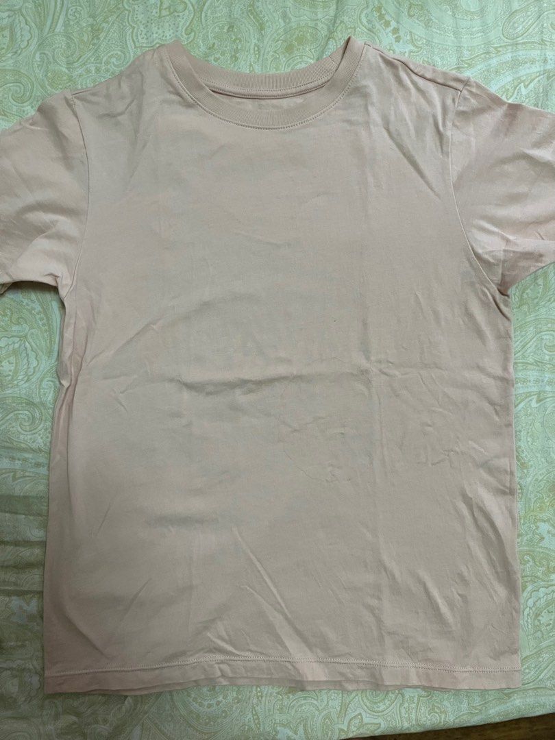 UNIQLO Peach Round Neck Shirt, Women's Fashion, Tops, Blouses on Carousell