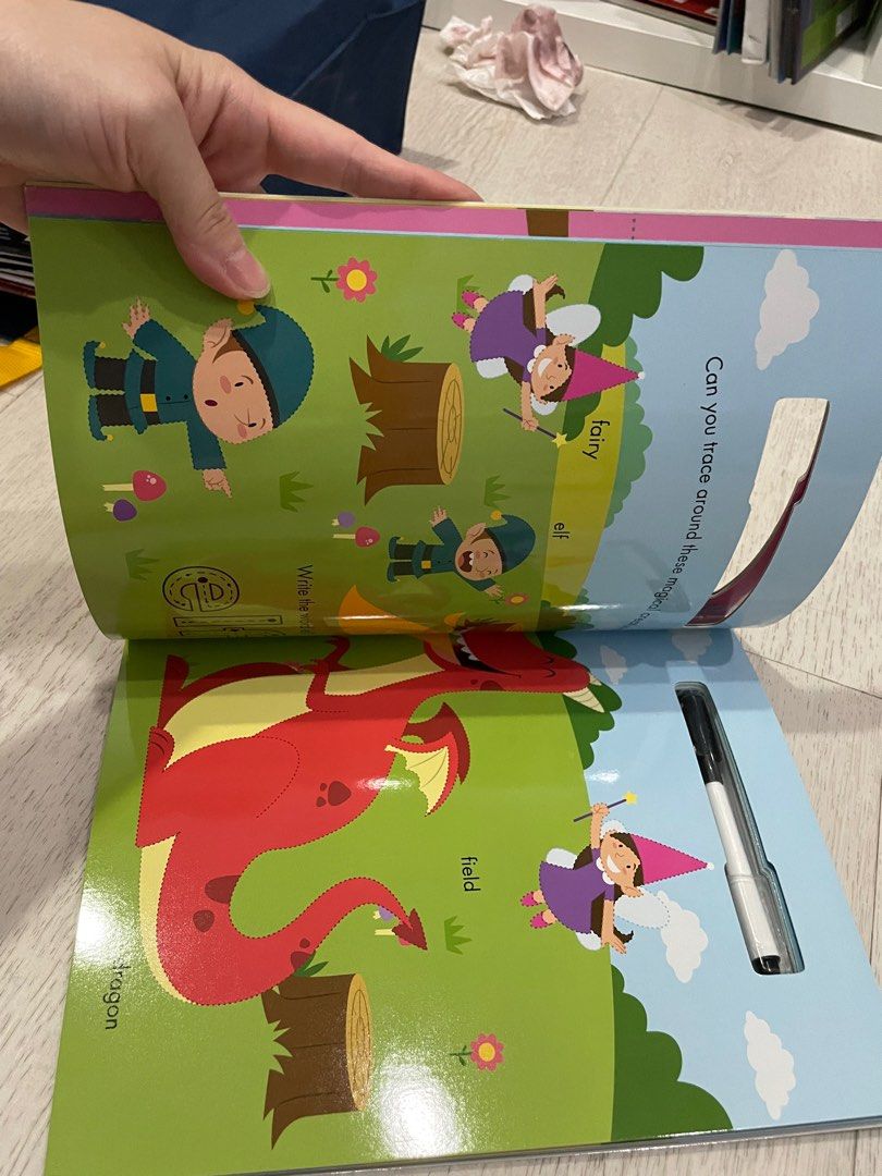 Wipeable Book I Can Write First Words, Buku & Alat Tulis, Buku Anak ...