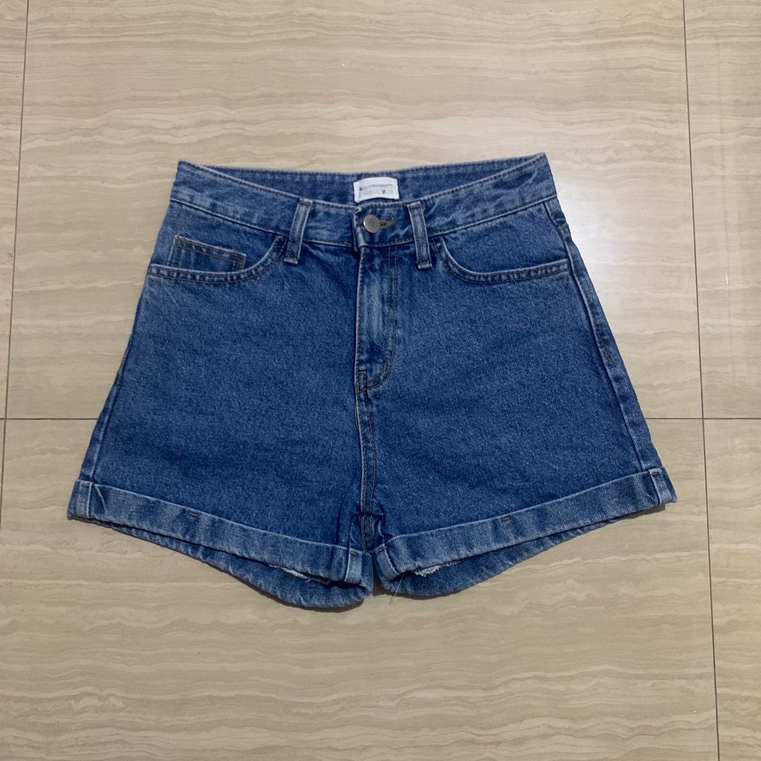 Y2k basic aa denim shorts, Women's Fashion, Bottoms, Shorts on Carousell