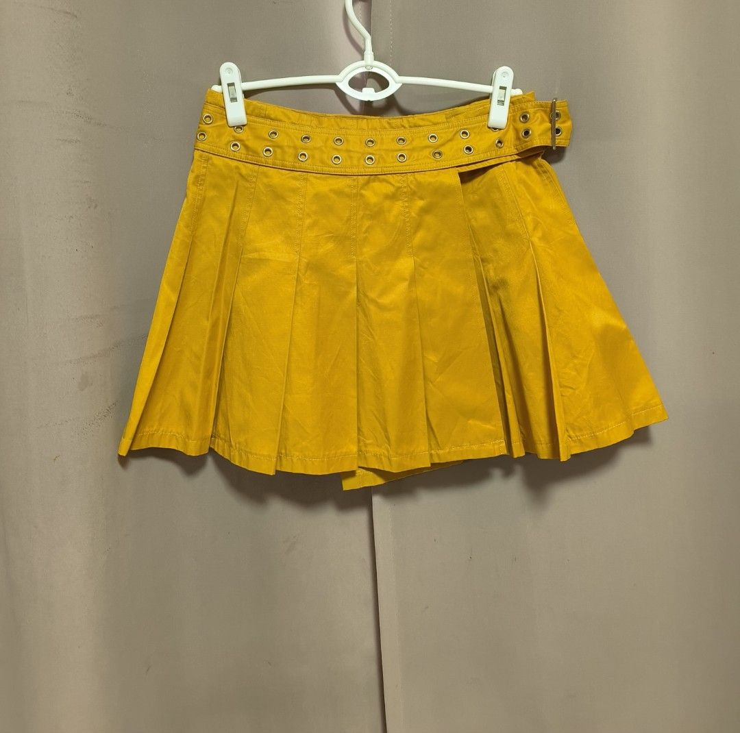 Yellow Skirt, Women's Fashion, Bottoms, Skirts on Carousell