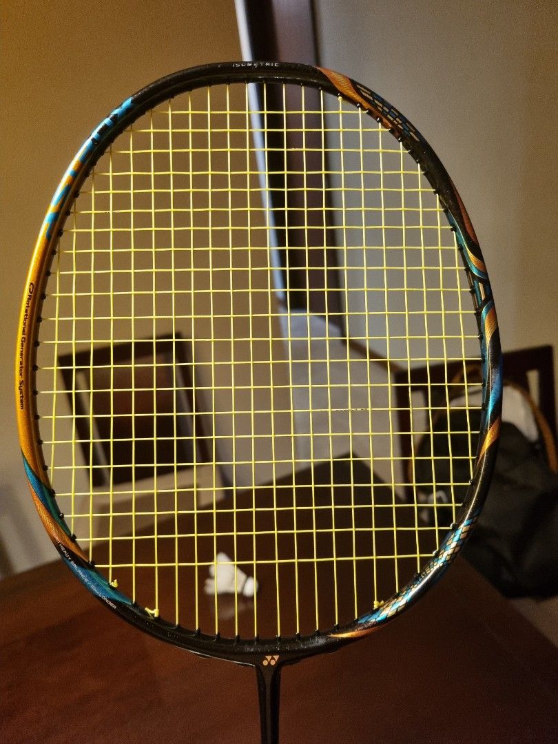Yonex 88d Pro, Sports Equipment, Sports & Games, Racket & Ball Sports ...