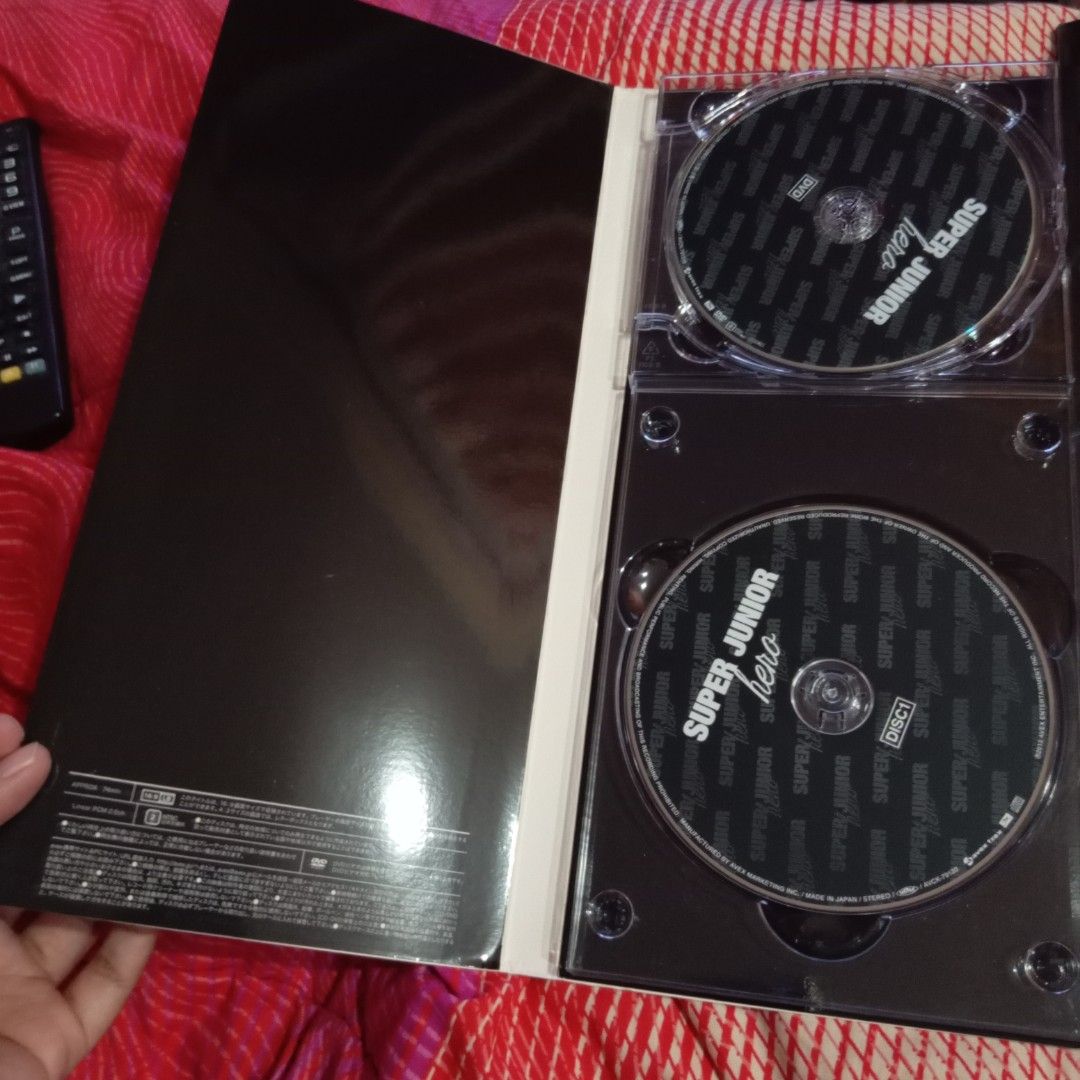 Album 1st Japan super Junior "Hero" (2CD+DVD) + postcard & Photocard Yesung, Musik & Media, CD ...