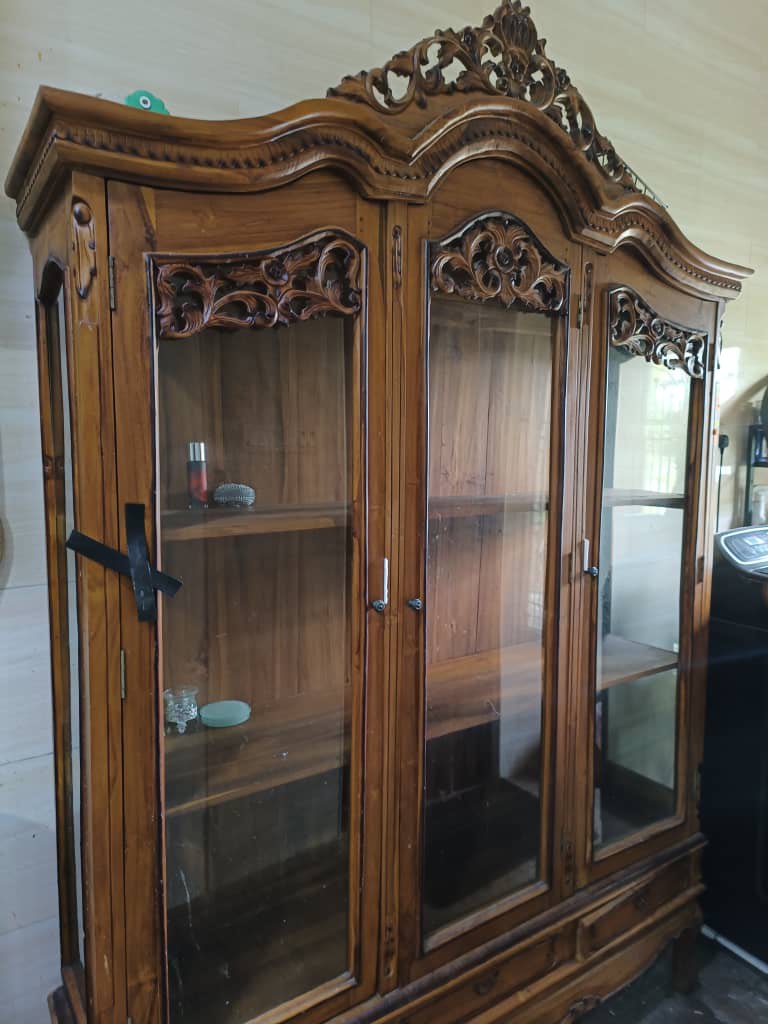 Almari kayu jati, Furniture & Home Living, Furniture, Other Home ...