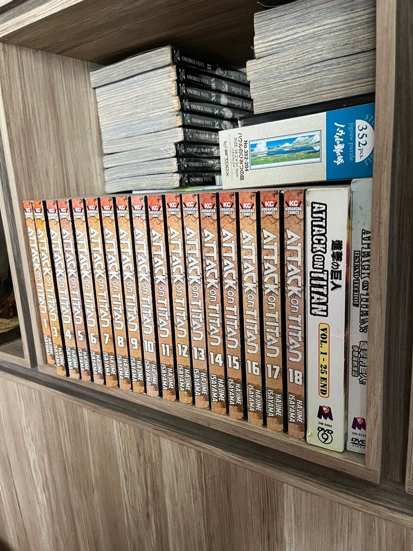 Set of Attack on Titan Manga Books 1-18, Hobbies & Toys, Books & Magazines, Comics & Manga on ...