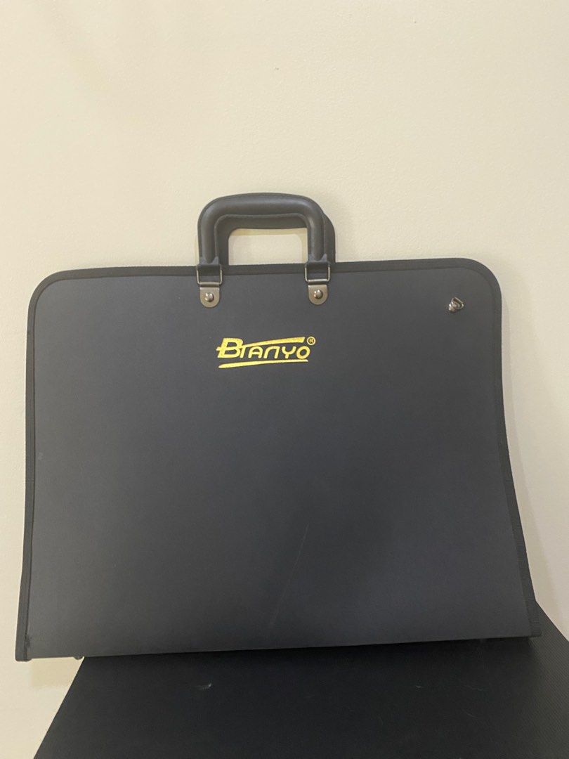 Banyo Art A3 carry case (w SPM textbooks + A2 drawing paper), Hobbies ...
