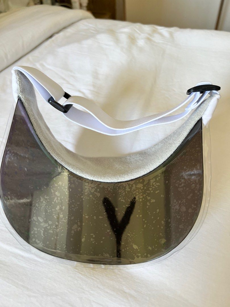 Bn Alo airlift solar visor white, Women's Fashion, Activewear on Carousell