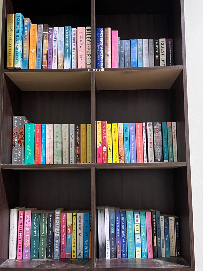 BookTok Fiction Books, colleen hoover, emily henry, Hobbies & Toys ...