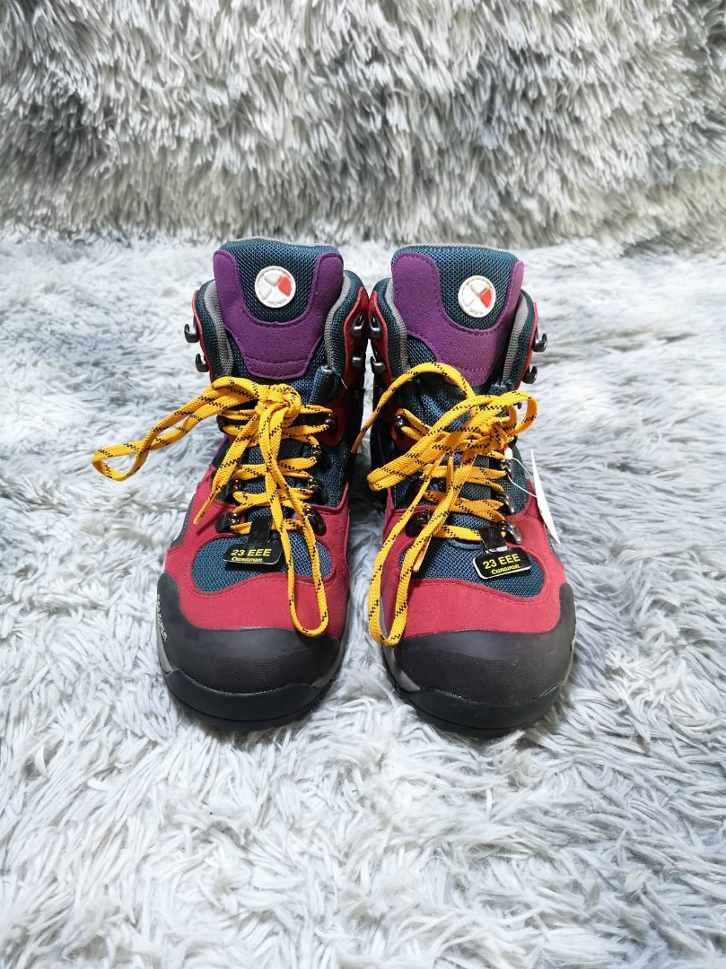 Caravan Tri Color Hiking Shoes, Men's Fashion, Footwear, Sneakers on ...
