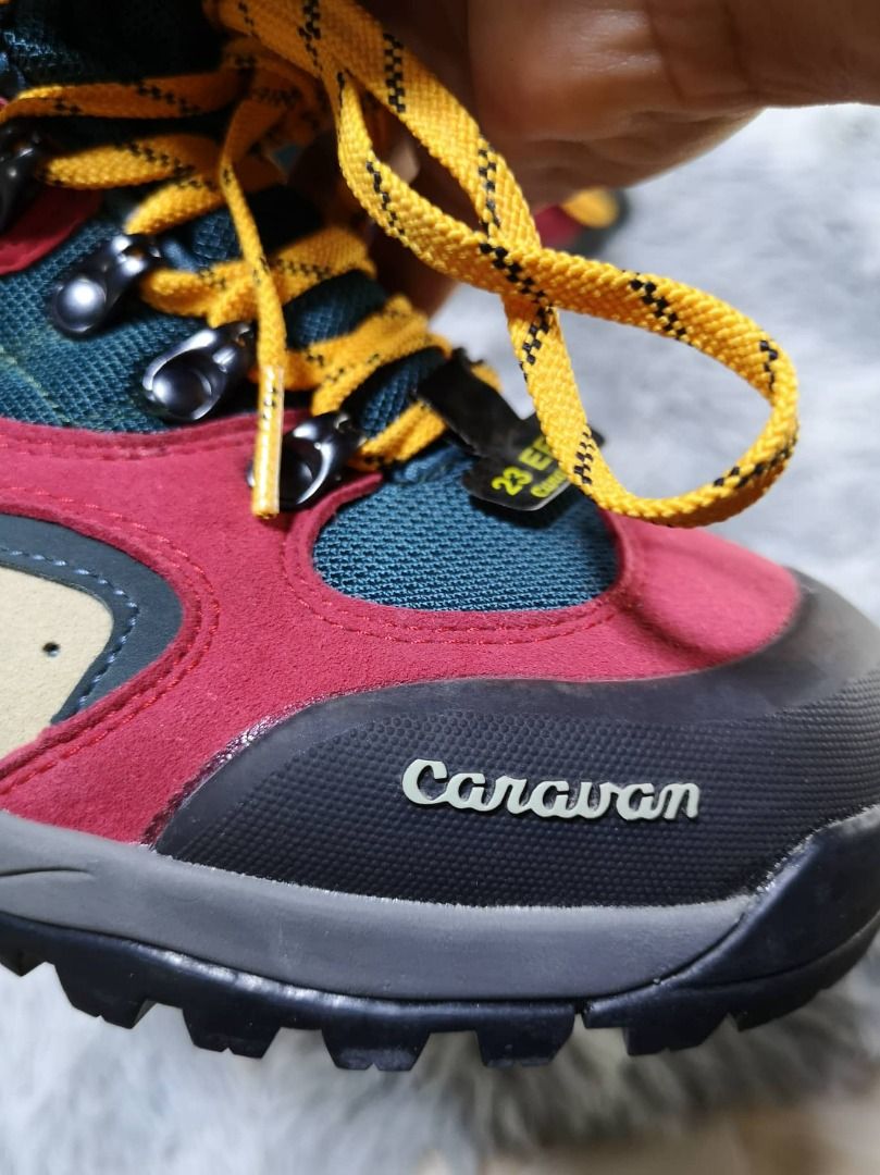 Caravan Tri Color Hiking Shoes, Men's Fashion, Footwear, Sneakers on ...