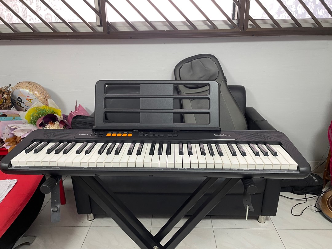 Casio CTS100 Keyboard x 1 with Stand, Hobbies & Toys, Music & Media ...