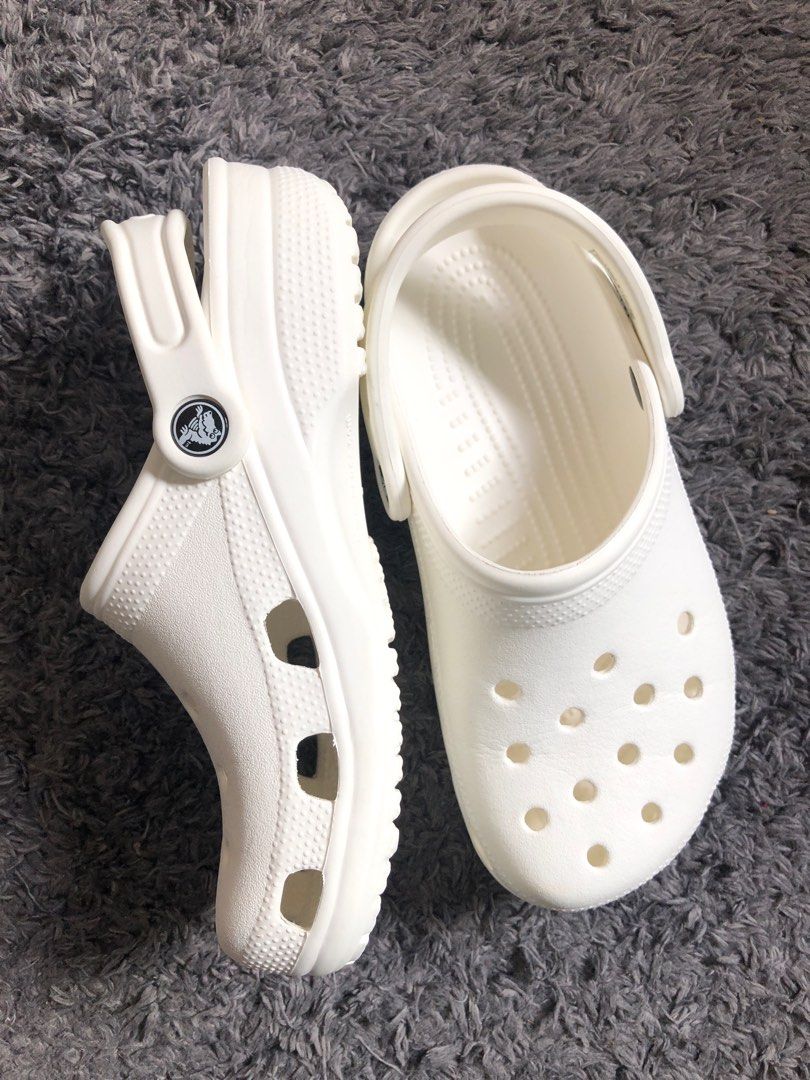 Classic White Crocs - Size US 7, Women's Fashion, Footwear, Slippers ...