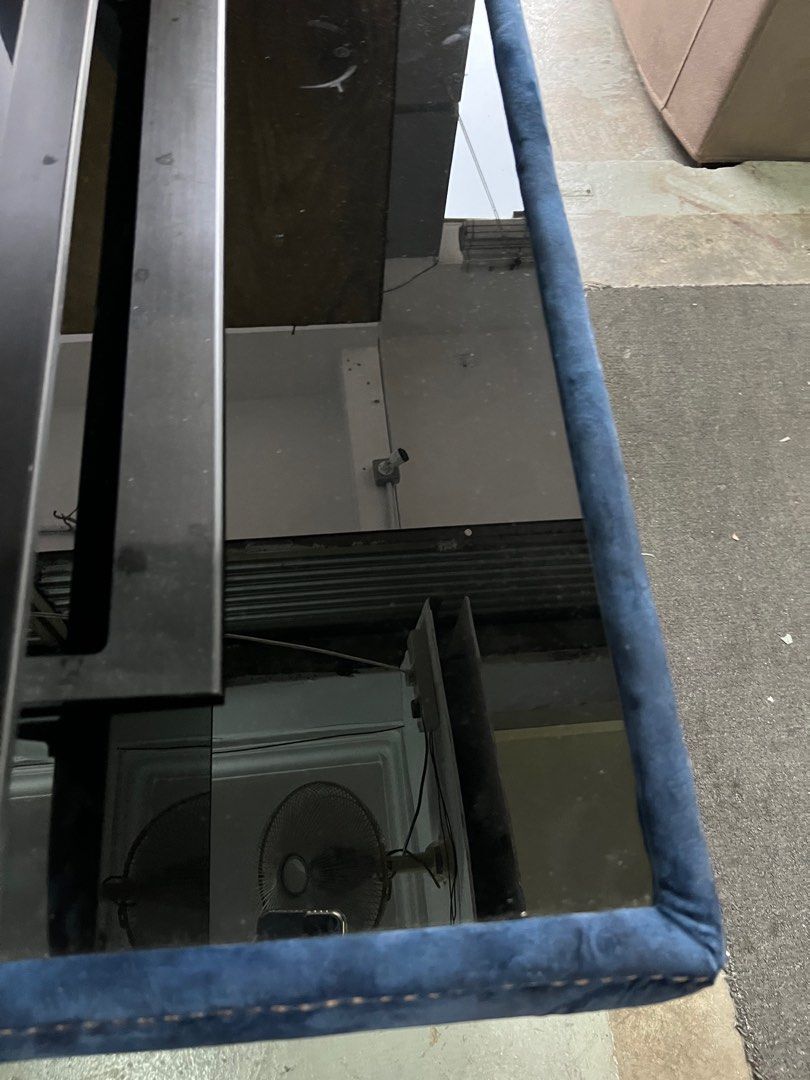 Coffee table ada defect macam dalam gambar, Furniture & Home Living ...