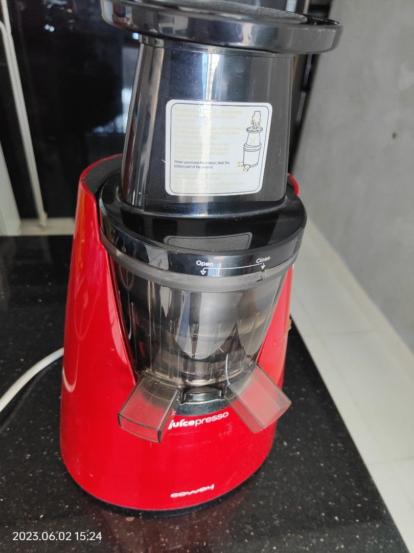 Coway Juicepresso Slow juicer, TV & Home Appliances, Kitchen Appliances, Juicers, Blenders ...