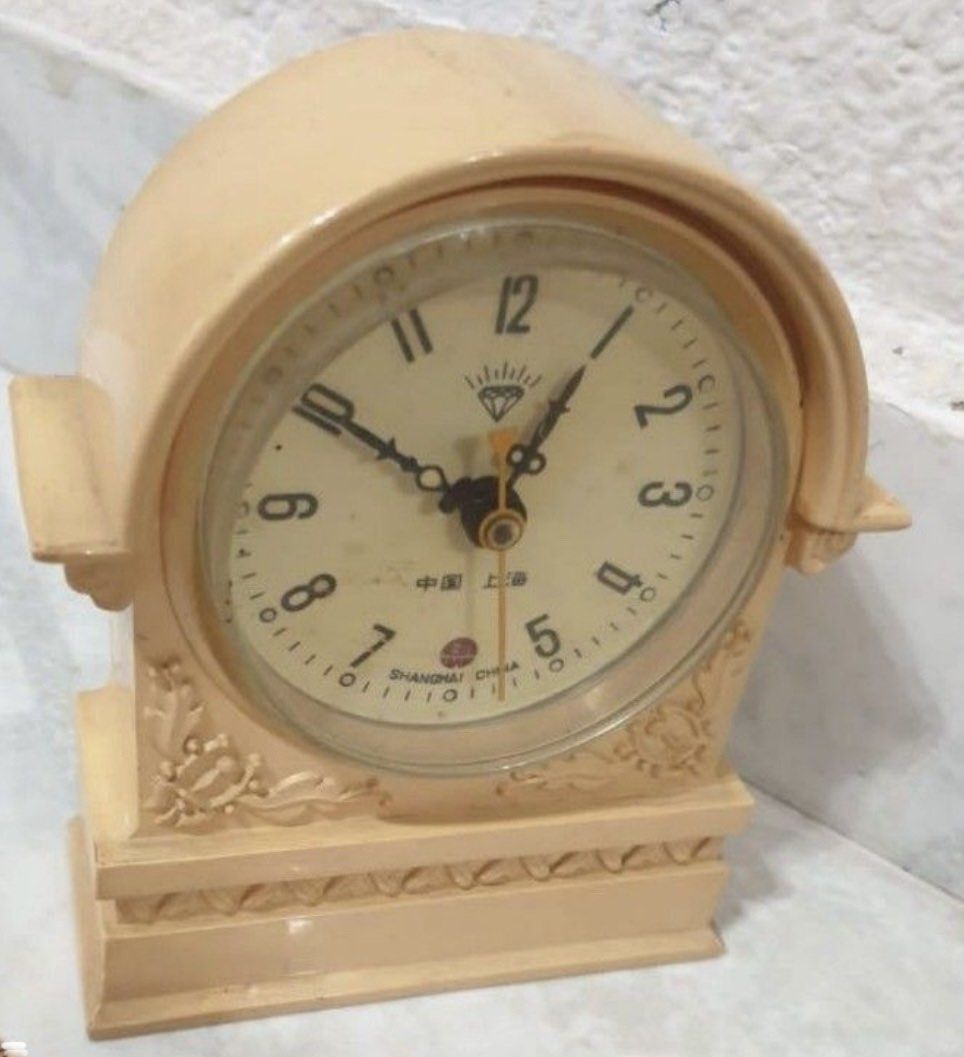 DiAmOnD AlArM ClOcK, Furniture & Home Living, Home Decor, Clocks on ...