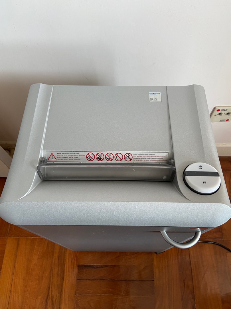 EBA Paper Shredder, 電腦＆科技, 商務用科技產品 - Carousell