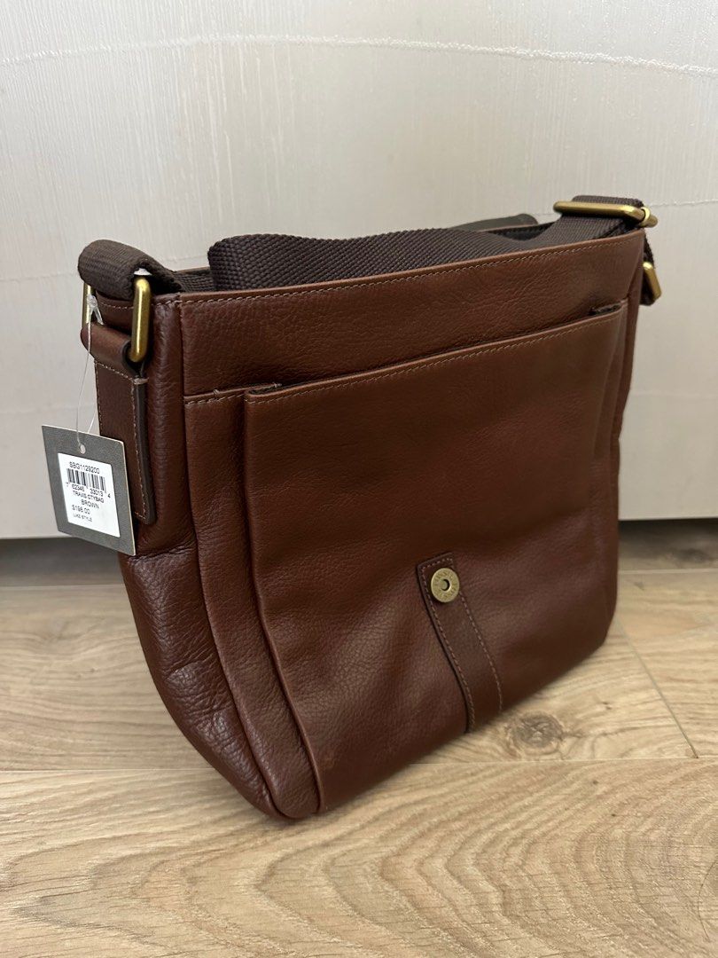 Fossil Travis City Bag (Leather), Men's Fashion, Bags, Sling Bags on ...