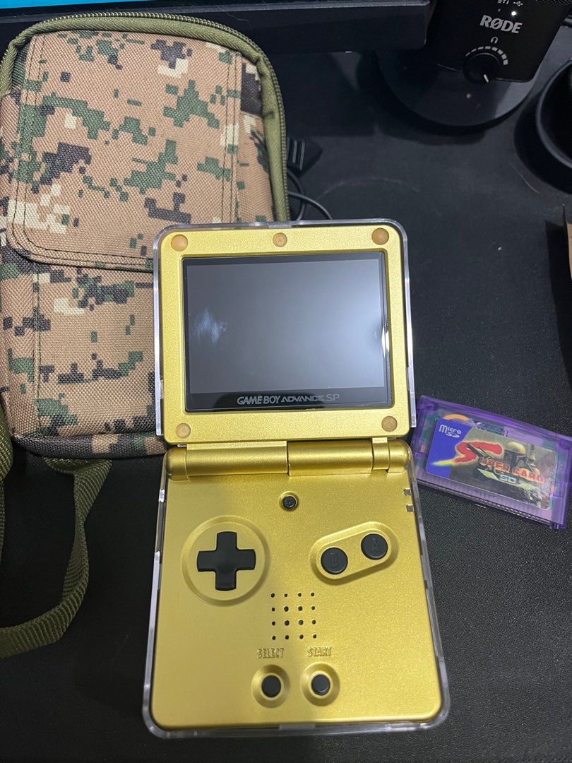 Gameboy Advance SP (IPS screen, Legend of Zelda shell, EZ supercard ...