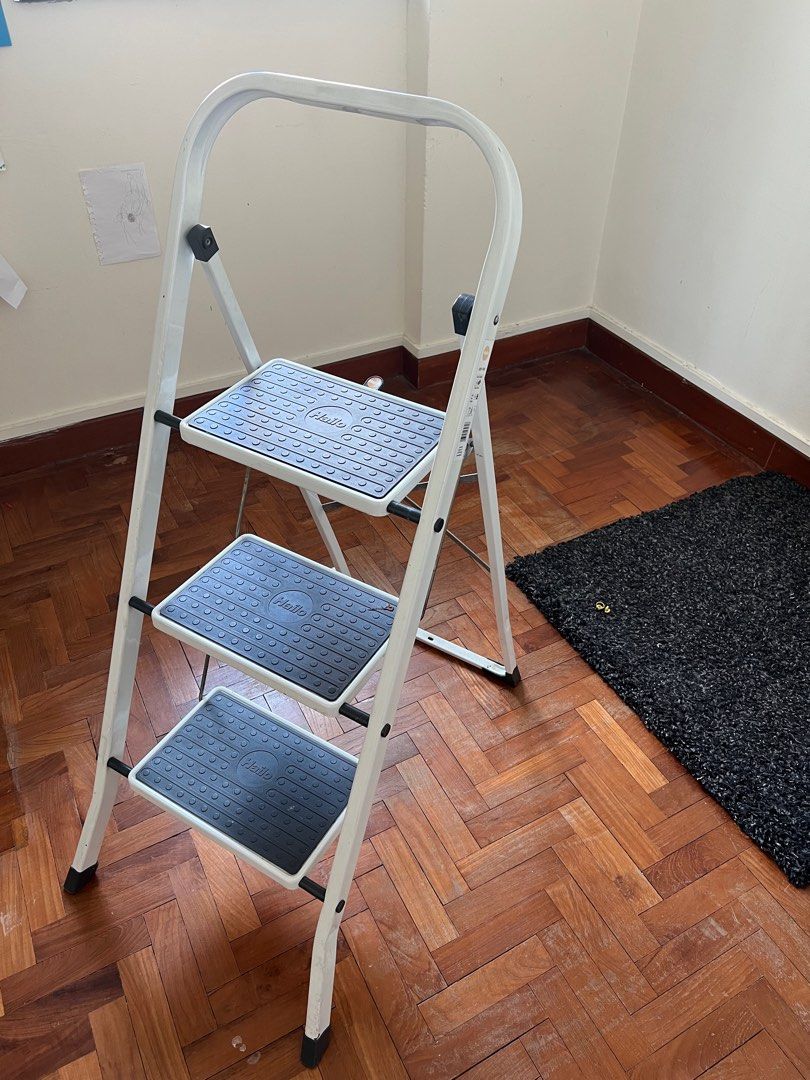 Hailo 3-step Folding Ladder Steady Steel, Furniture & Home Living, Home ...