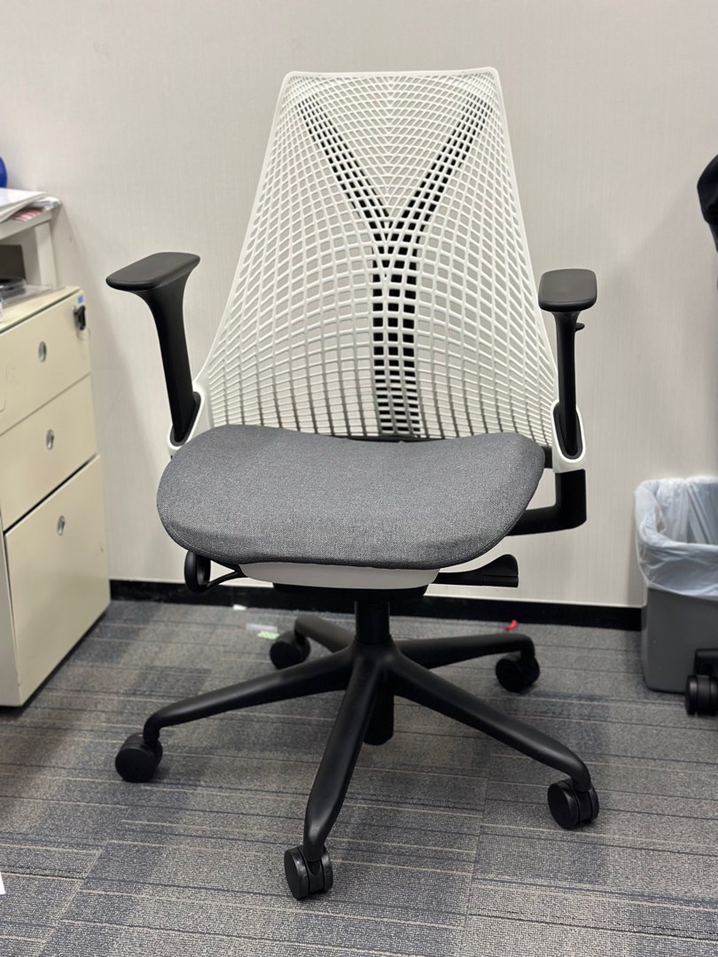 Herman Miller Saul Ergonomic Chair, 傢俬＆家居, 傢俬, 椅子 - Carousell