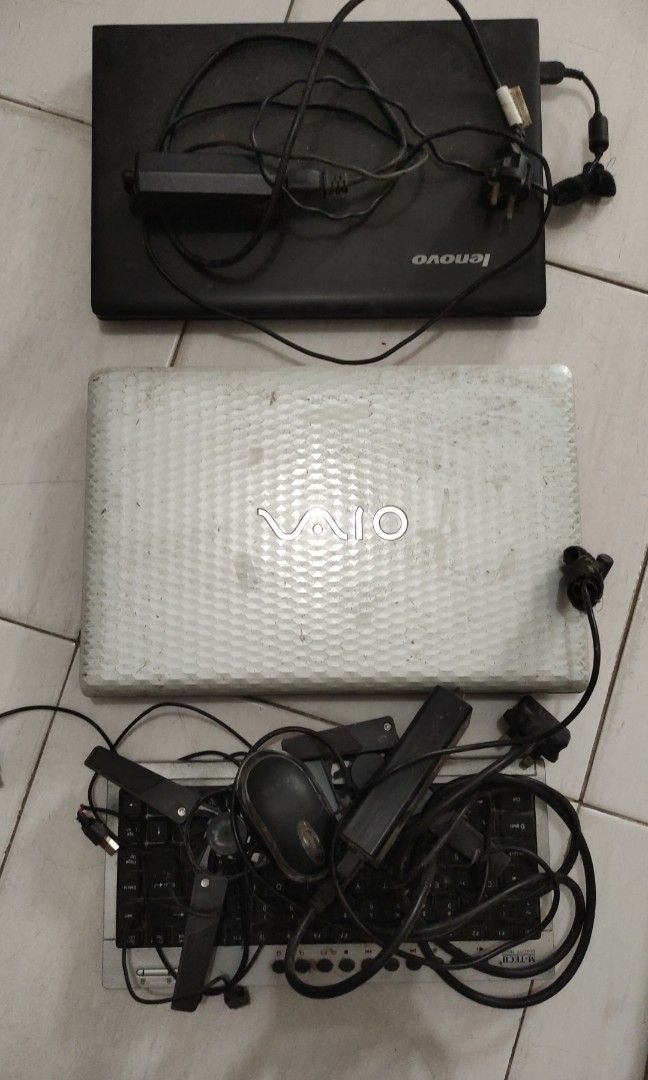 Laptop jadul, Elektronik, Komputer, Laptop di Carousell