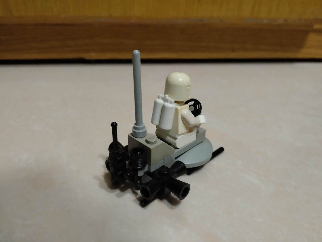 LEGO 6801 Space scooter (經典太空系列1981年中古品), 興趣及遊戲, 玩具 & 遊戲類 - Carousell