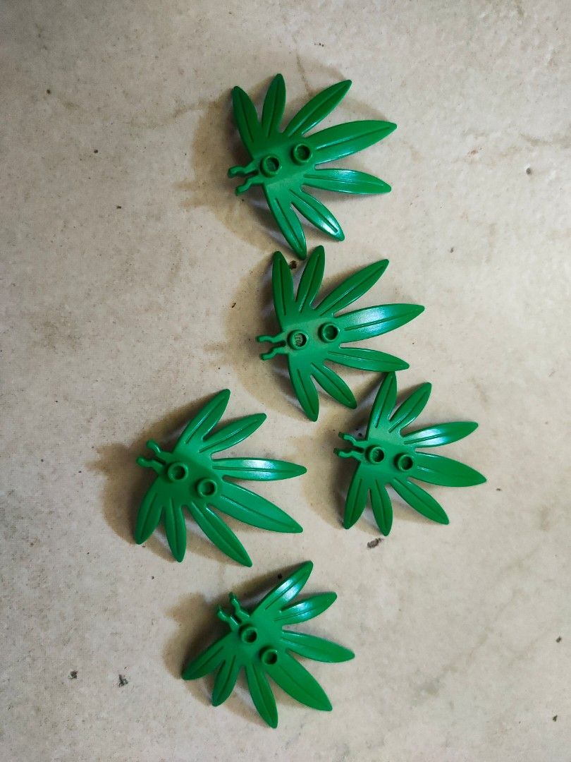 Lego tree leaves, Hobbies & Toys, Toys & Games on Carousell