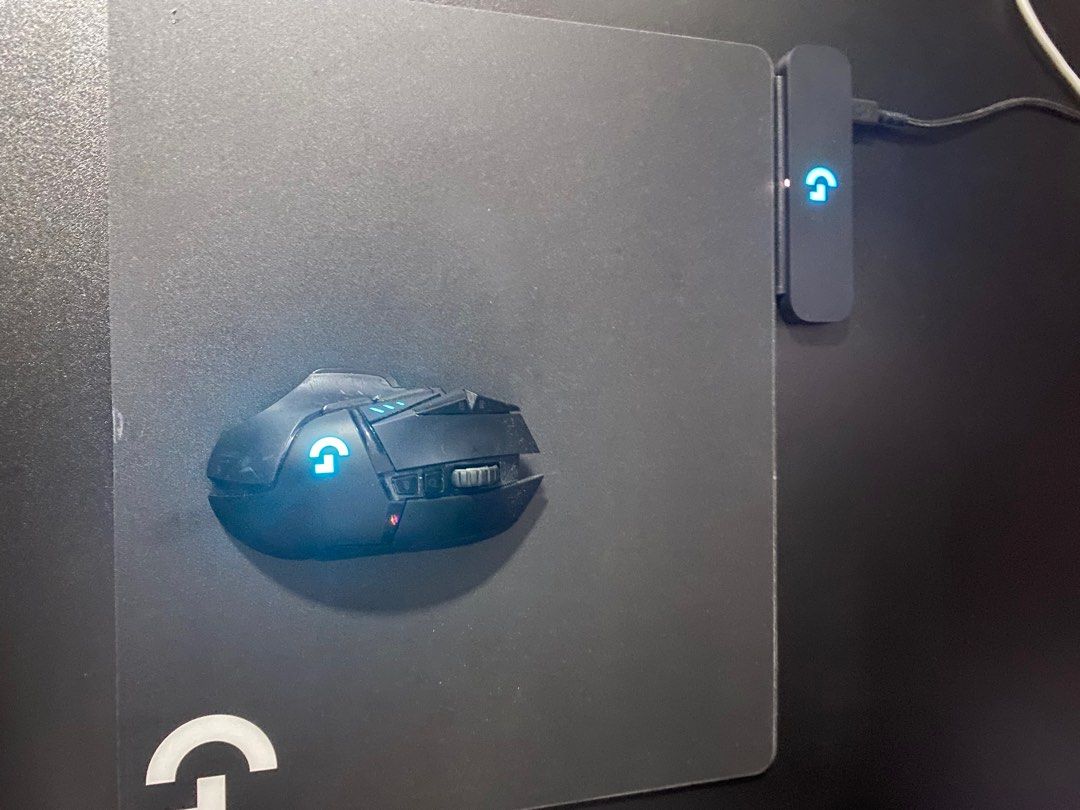 Logitech G502 light speed + power play wireless charging mat, Computers ...
