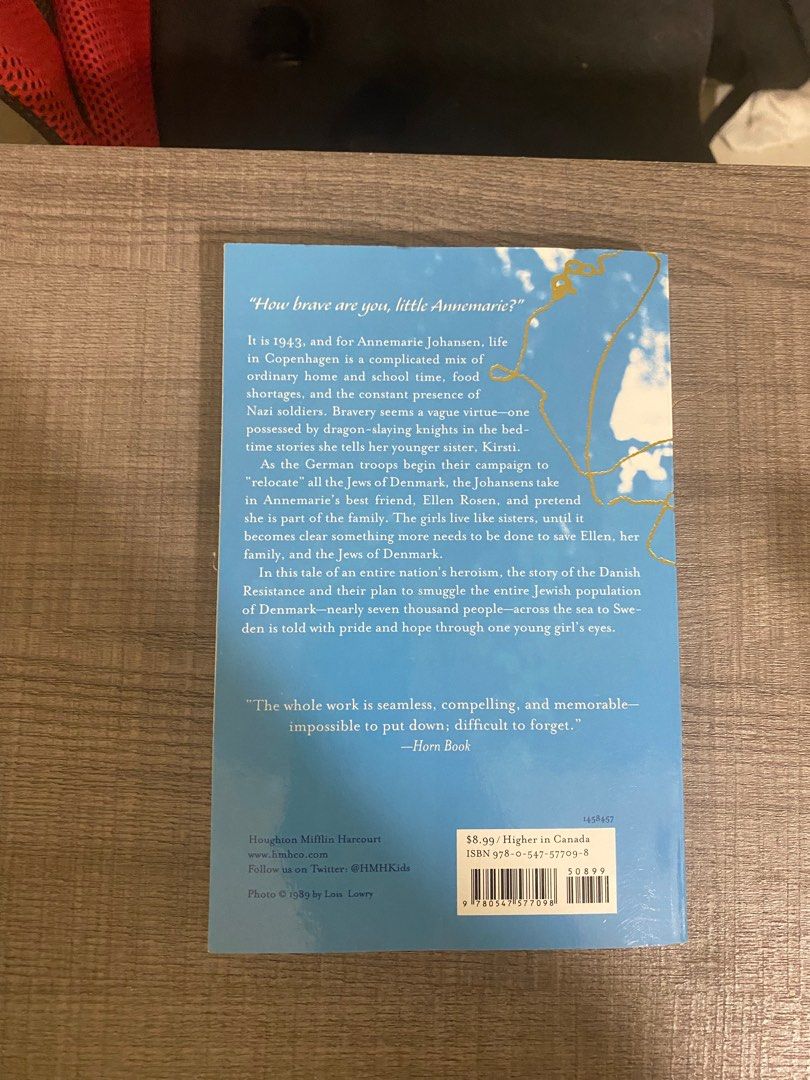 Louis Lowry, 書籍、休閒與玩具, 書本及雜誌, 小說與非小說主題在旋轉拍賣