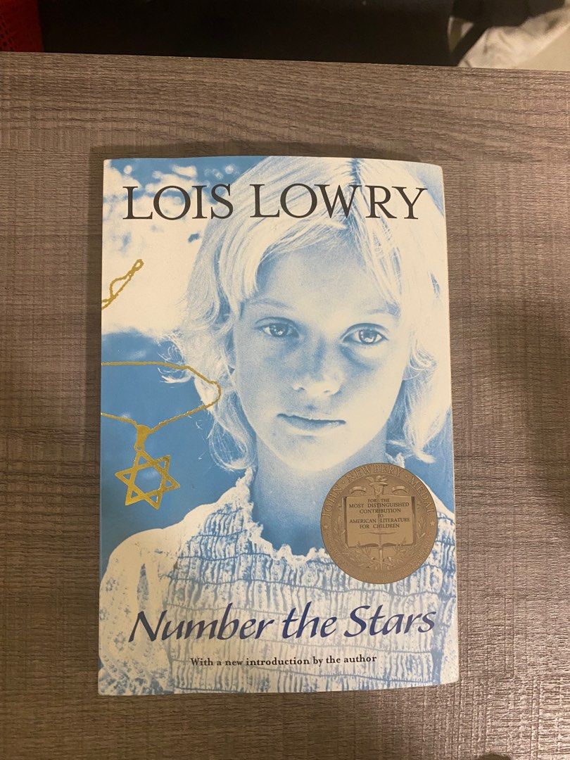 Louis Lowry, 書籍、休閒與玩具, 書本及雜誌, 小說與非小說主題在旋轉拍賣