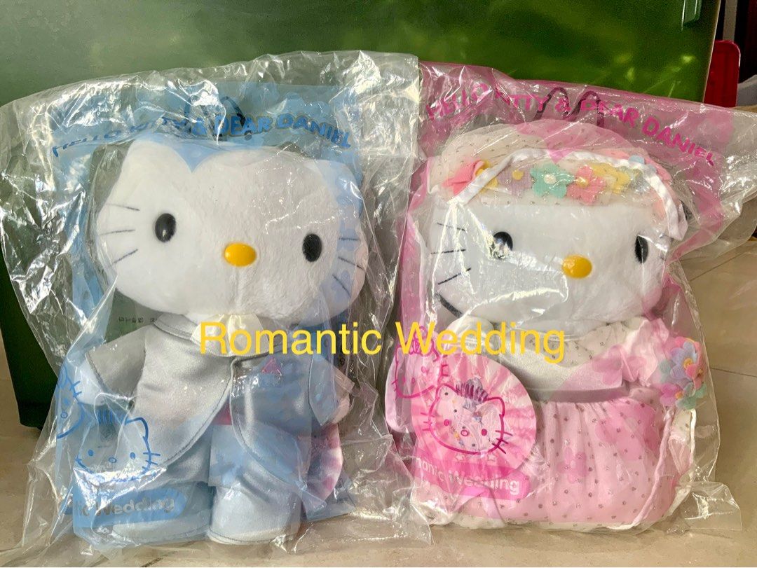 MacDonald Millennium Hello Kitty Wedding Toys, Hobbies & Toys, Toys ...