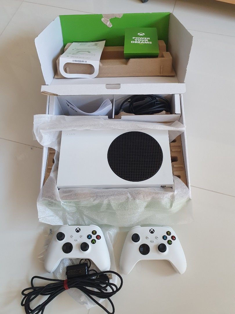 Microsoft Xbox Series S + Extra Controller, Video Gaming, Video Game ...
