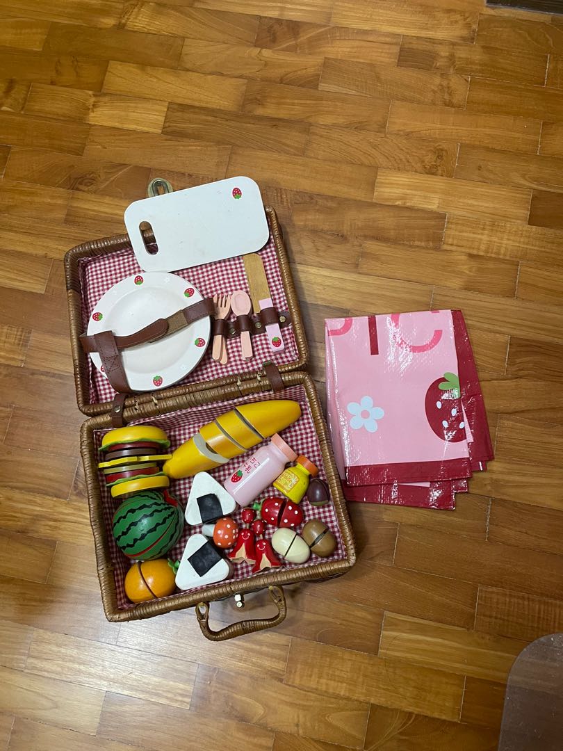 Mother Garden Wooden Strawberry Picnic Toy Set, Hobbies & Toys, Toys ...