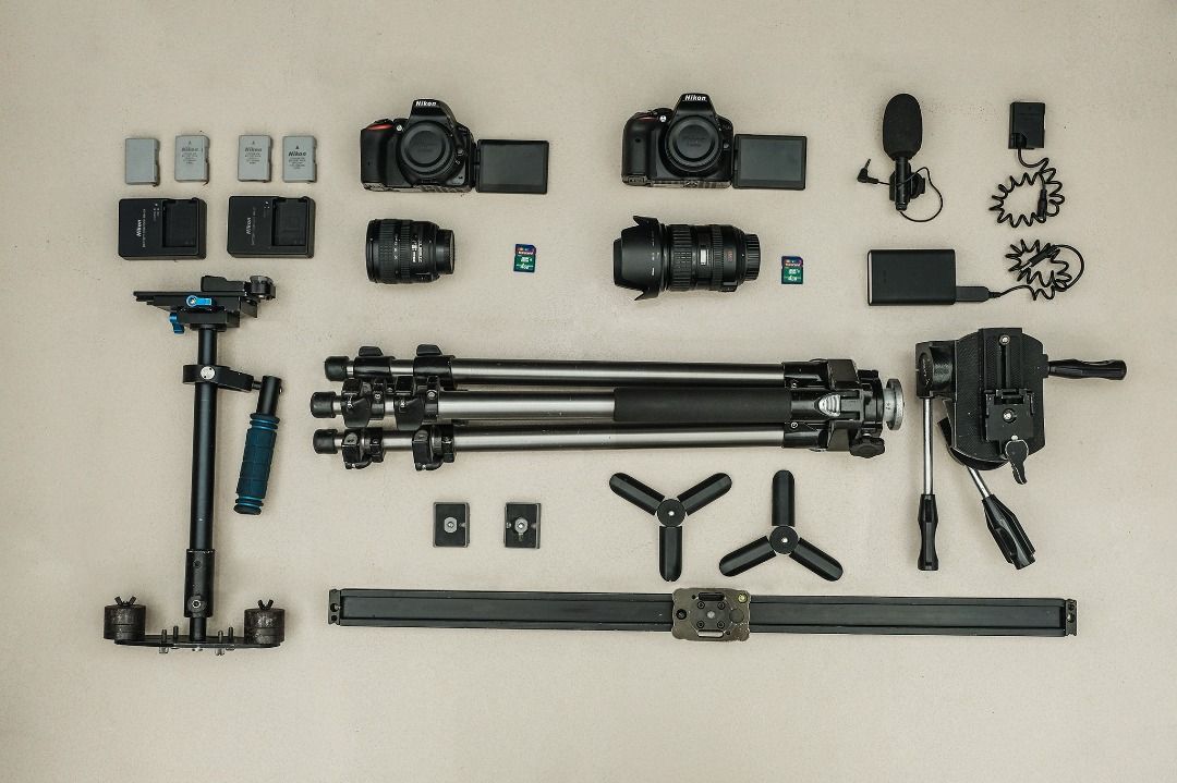 NIKON D5500 + D5300 + 18-70mm + 18-200mm + TRIPOD +++, Photography ...