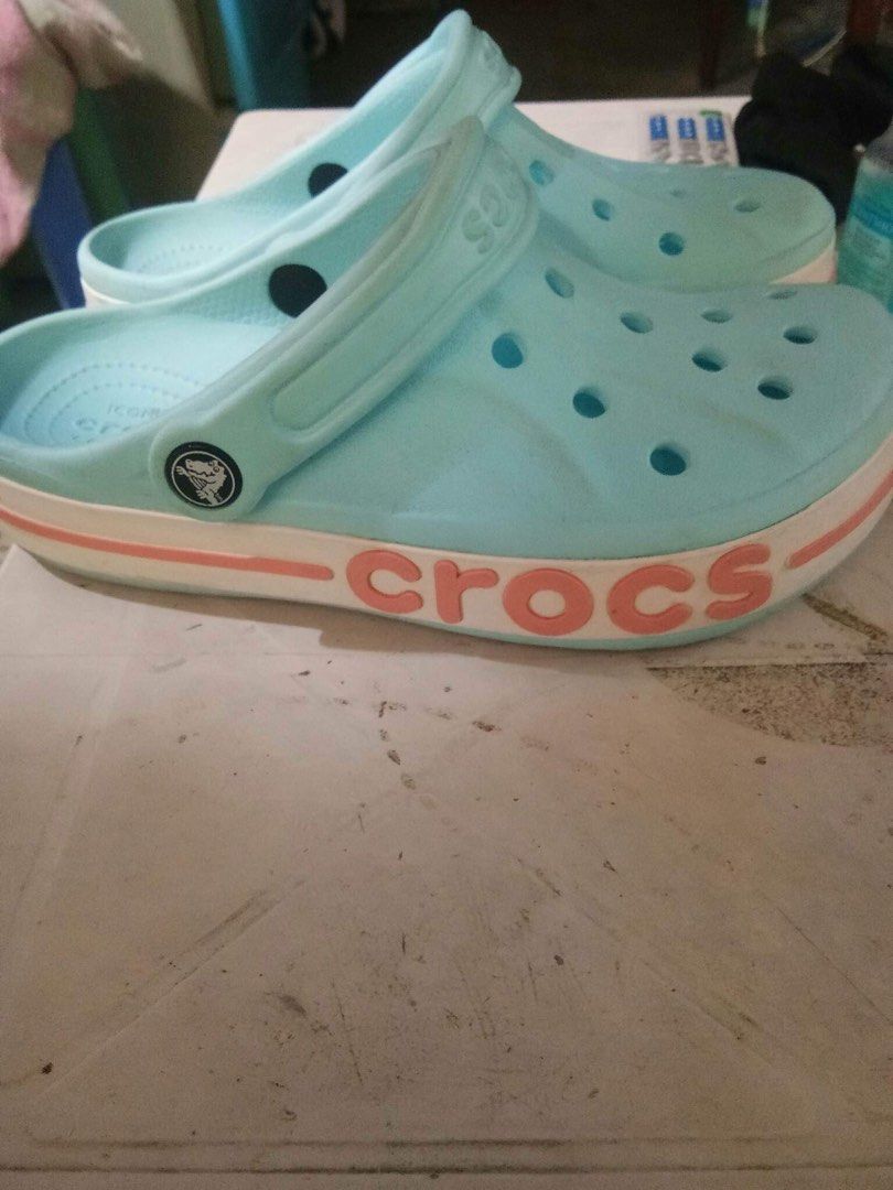 Original crocs, Women's Fashion, Footwear, Slippers and slides on Carousell