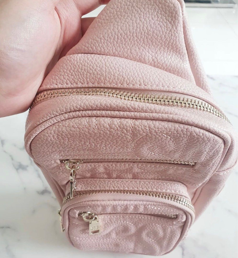 Original Steve Madden Chest Bag, Women's Fashion, Bags & Wallets, Cross ...