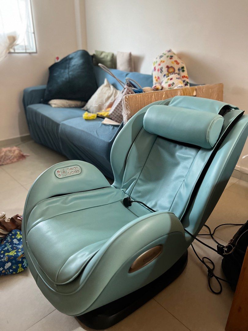 Osim Massage Chair, Health & Nutrition, Massage Devices on Carousell