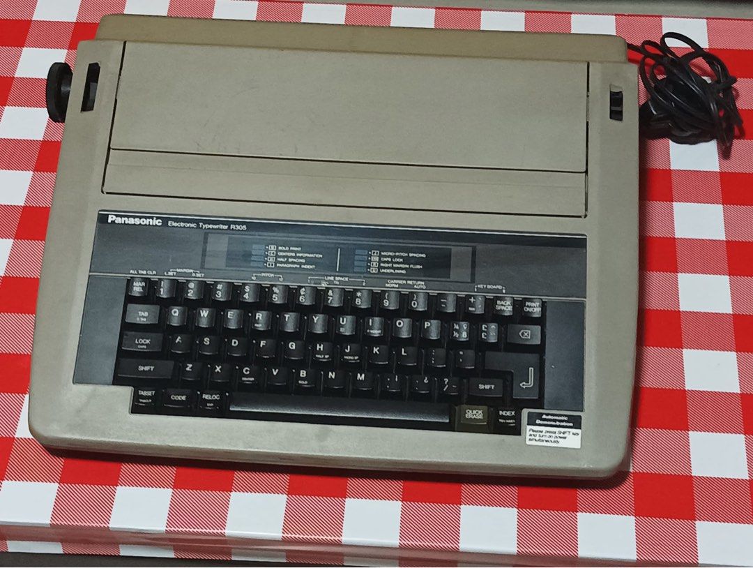 Vintage Panasonic Electric Typewriter, Hobbies & Toys, Memorabilia ...