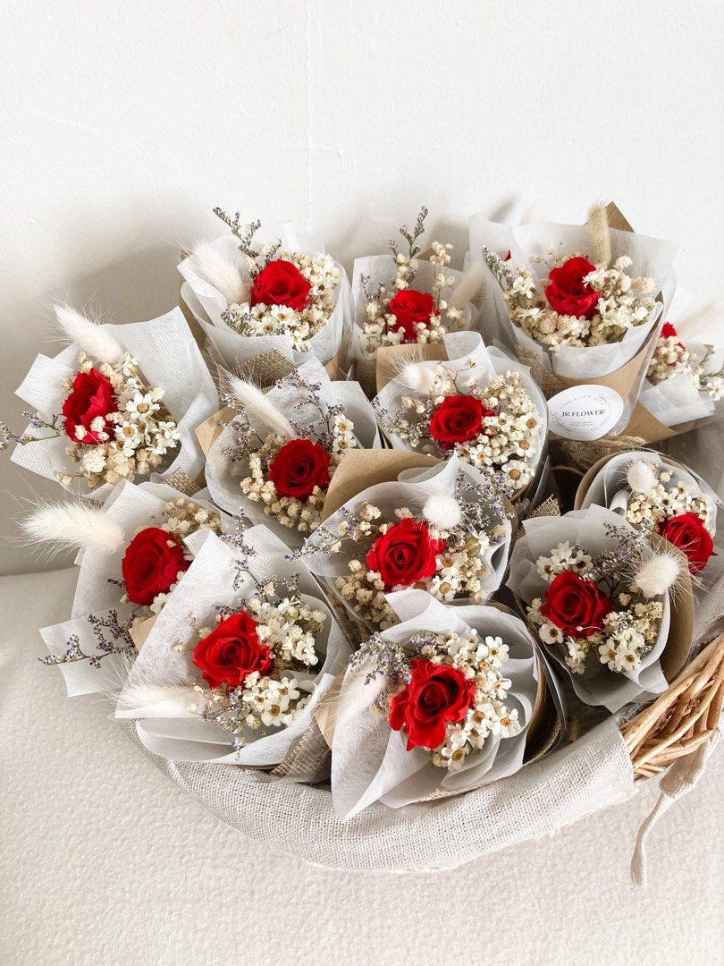 Petite Size Preserved Rose Bouquet, Hobbies & Toys, Stationery & Craft ...