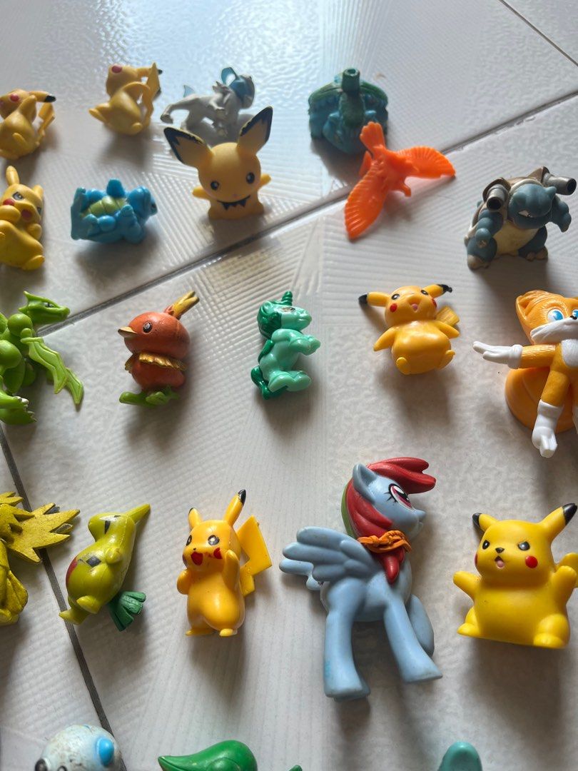 POKEMON MINI FIGURES VINTAGE, Hobbies & Toys, Toys & Games on Carousell