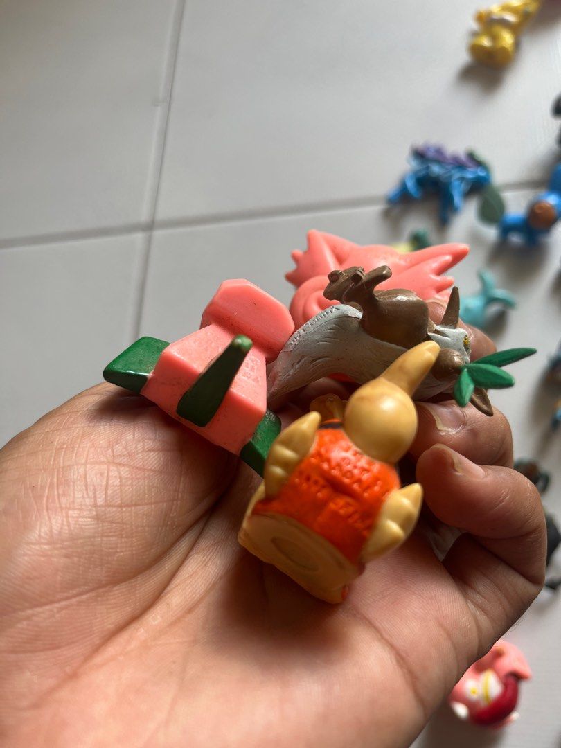 POKEMON MINI FIGURES VINTAGE, Hobbies & Toys, Toys & Games on Carousell