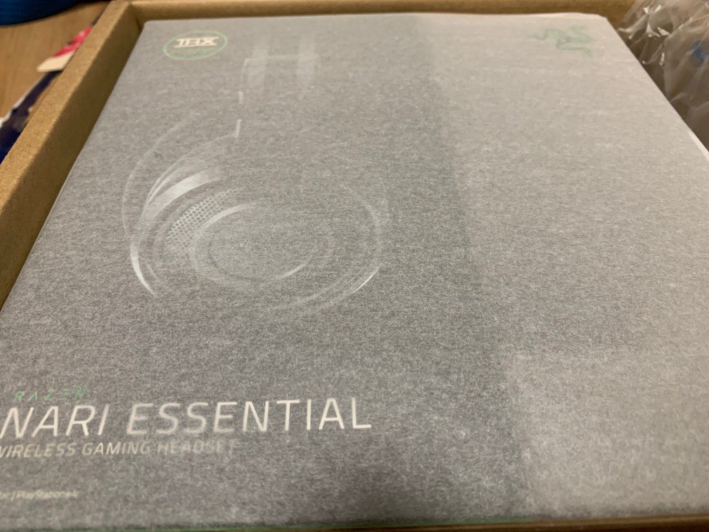 Razer Nari Essential Wireless Gaming Headset, Audio, Headphones ...