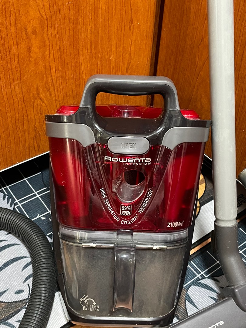 Rowenta vacuum cleaner, TV & Home Appliances, Vacuum Cleaner ...