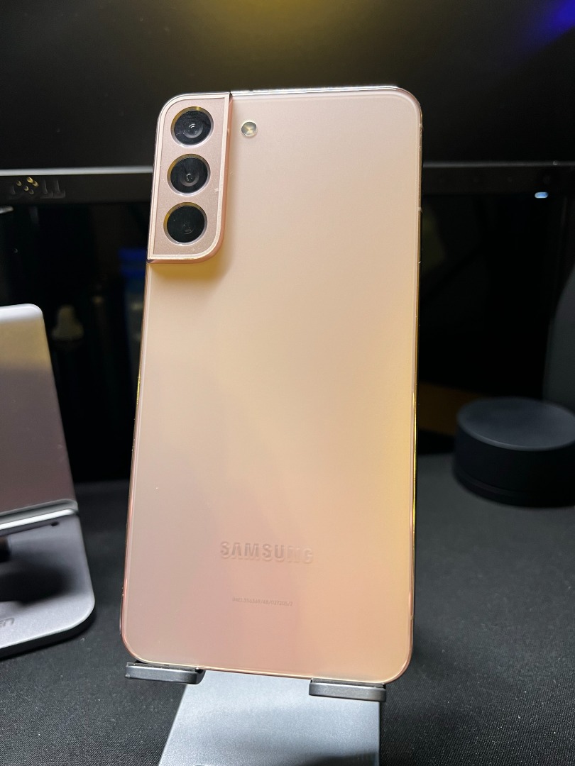 Samsung Galaxy S22 plus SME 128GB Gold *Lots of samsung freebies ...