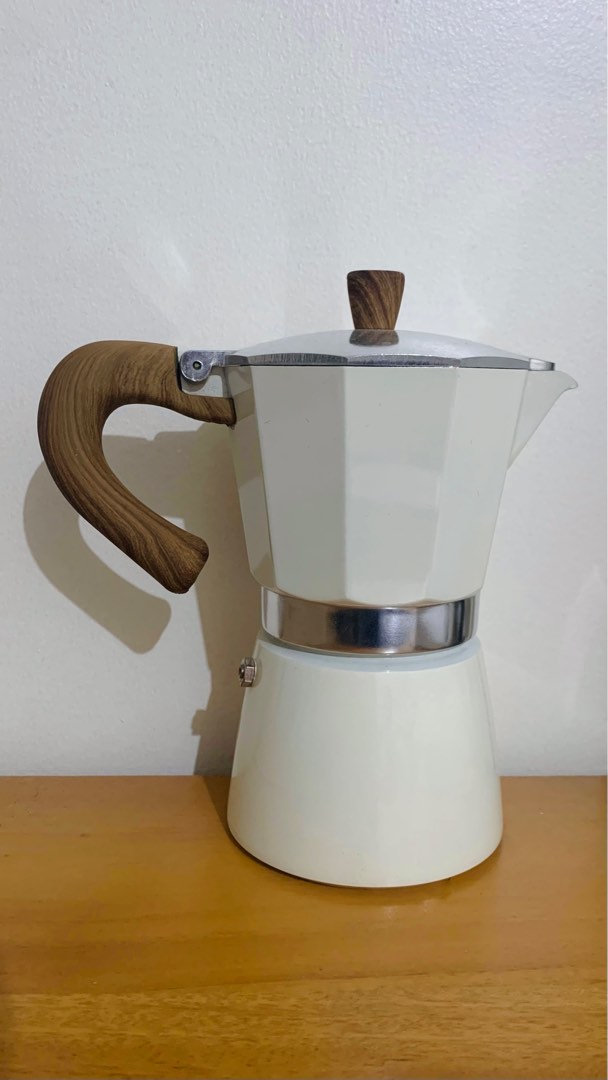 Small Coffee Moka Pot, TV & Home Appliances, Kitchen Appliances, Coffee ...