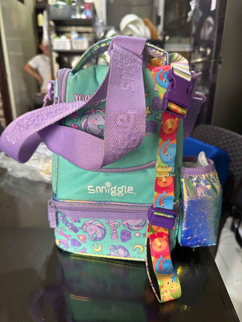 smiggle bag, Babies & Kids, Babies & Kids Fashion on Carousell