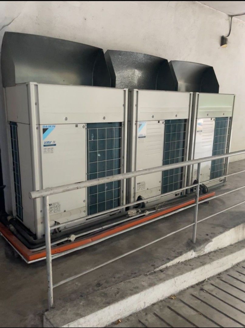 SPECIALIST troubleshoot CHECKING REPAIR VRV VRF System Aircond, Services, Home Services, Aircon ...
