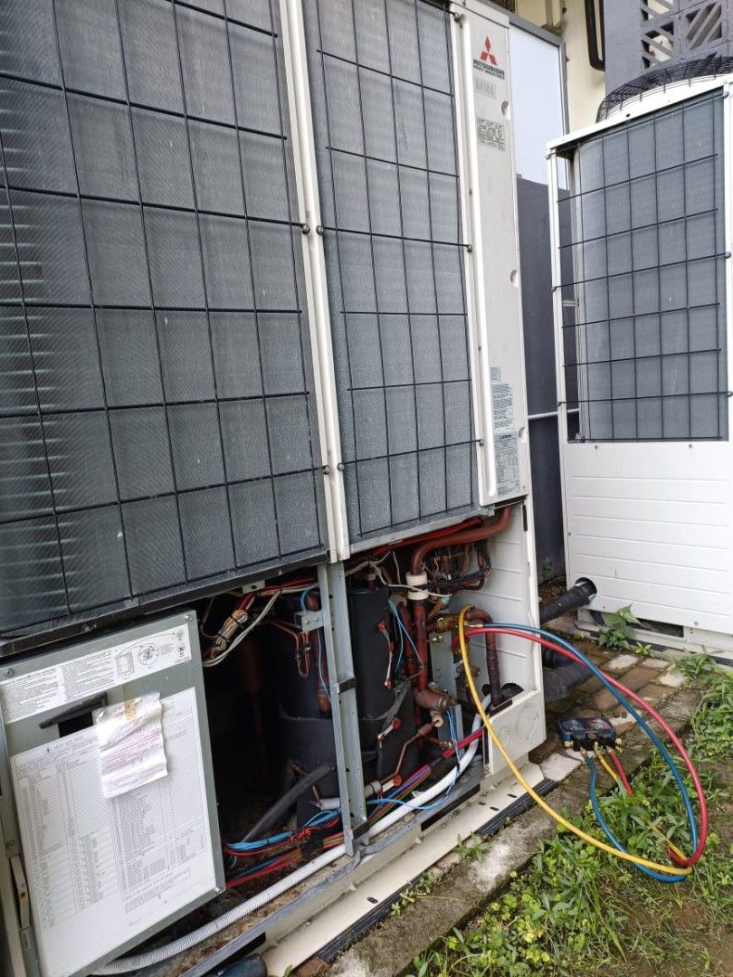 SPECIALIST troubleshoot CHECKING REPAIR VRV VRF System Aircond, Services, Home Services, Aircon ...