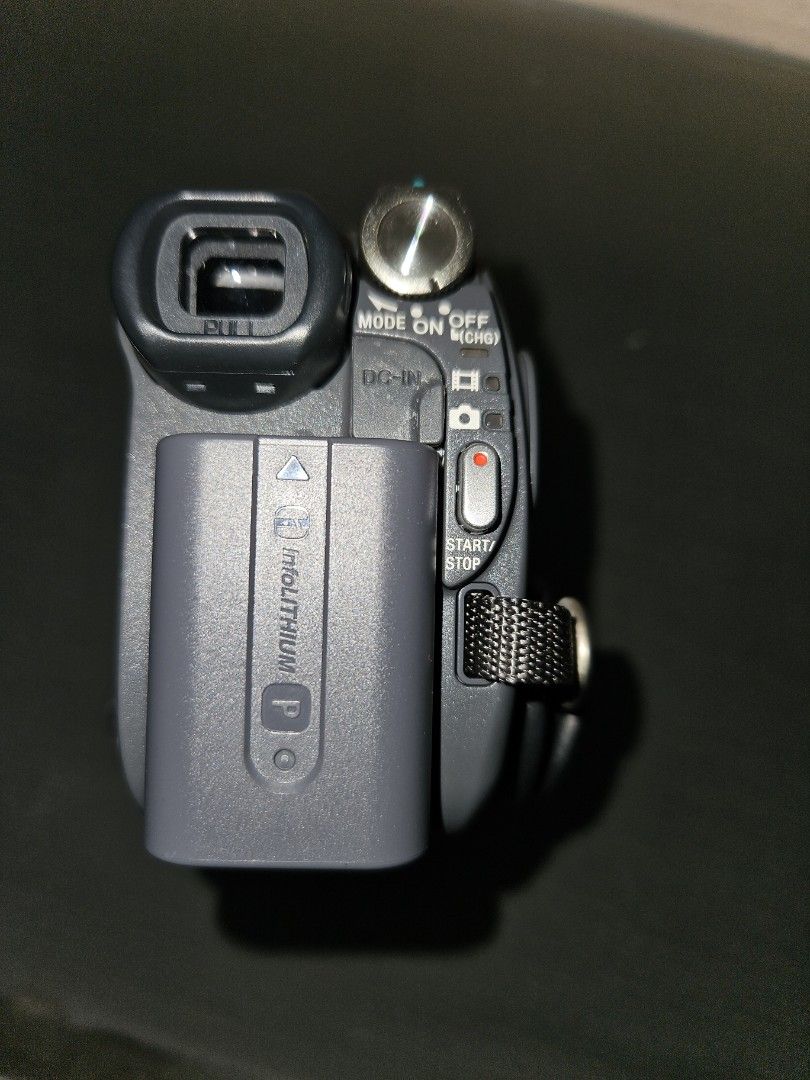 Spolit - Sony handycam Carl Zeiss lens, Photography, Cameras on Carousell